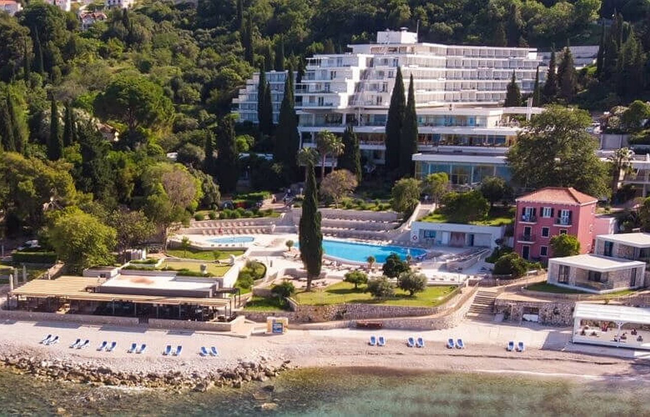 Hotel Astarea danas slavi 50. rođendan, bez turista, zatvoren do ...