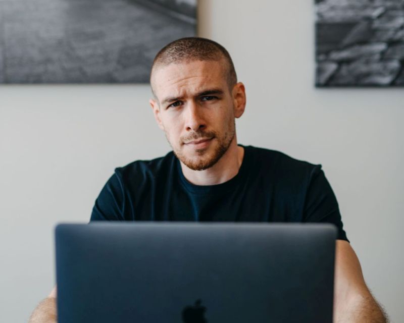 FILIP PULJIZEVIĆ u sklopu svoje akademije nudi mogućnost zarade od doma ...