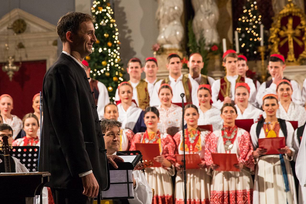 Večeras: Linđov tradicionalni Božićni koncert u Male braće - DubrovnikNet