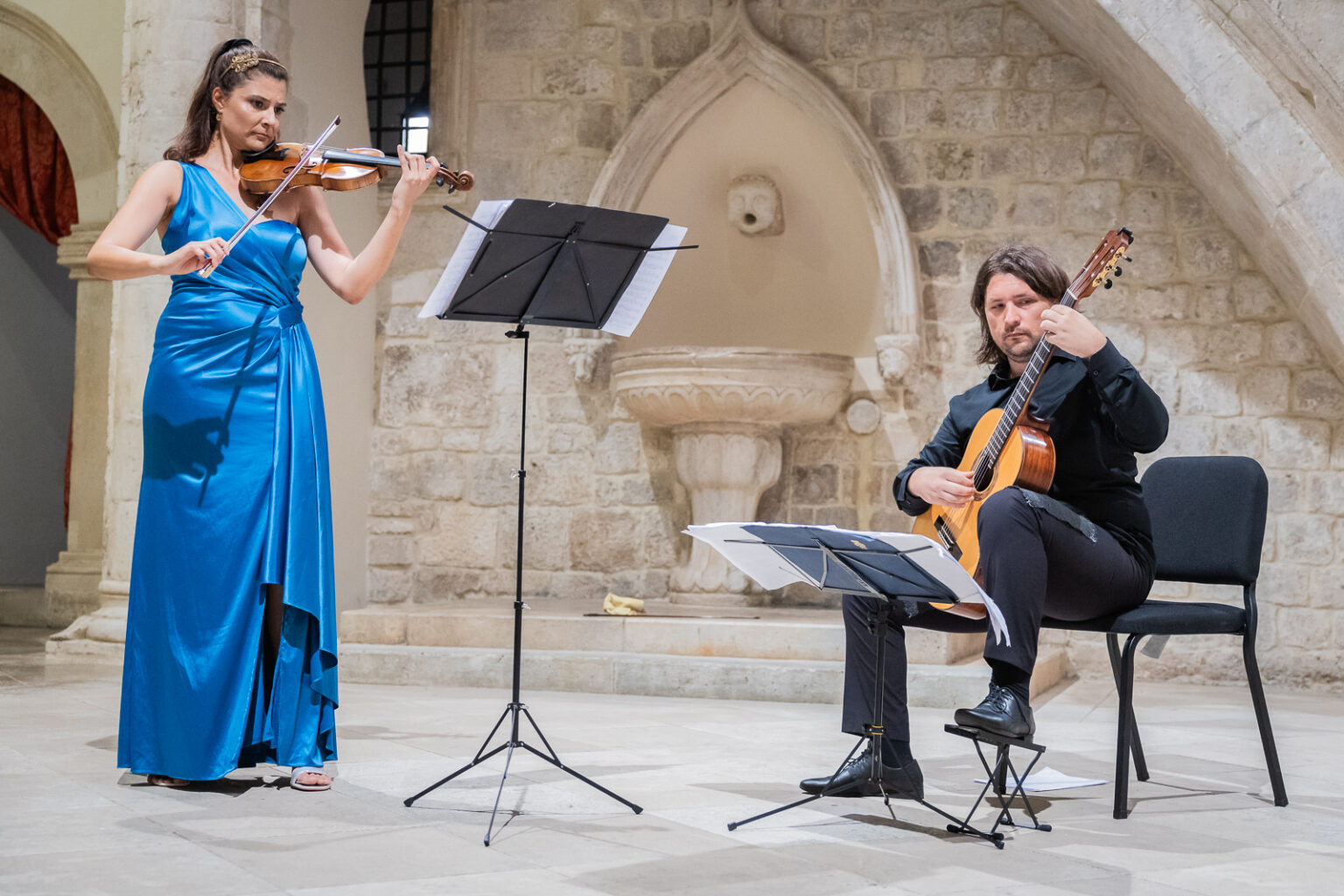 Dubrovački glazbenici Dora Kamber i Pero Škobelj održali recital ...