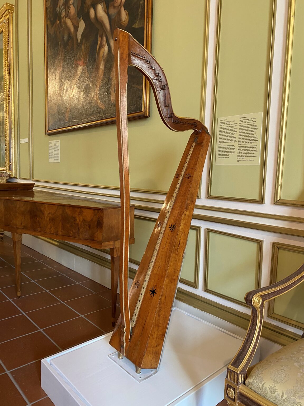Dubrovački muzeji predstavljaju harfu iz 1790. godine dubrovačkoga ...